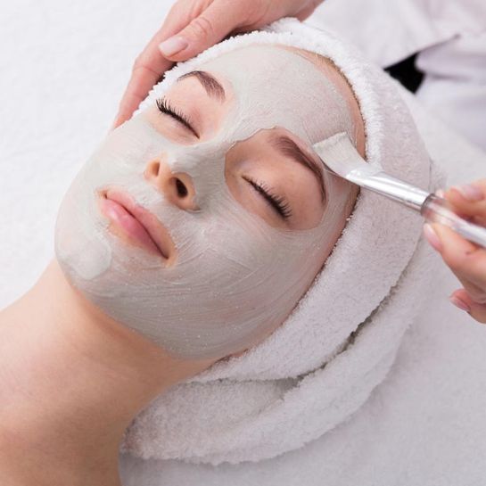 Ästhetische Medizin und Anti-Aging in Graz/Steiermark | Dr. Simone May